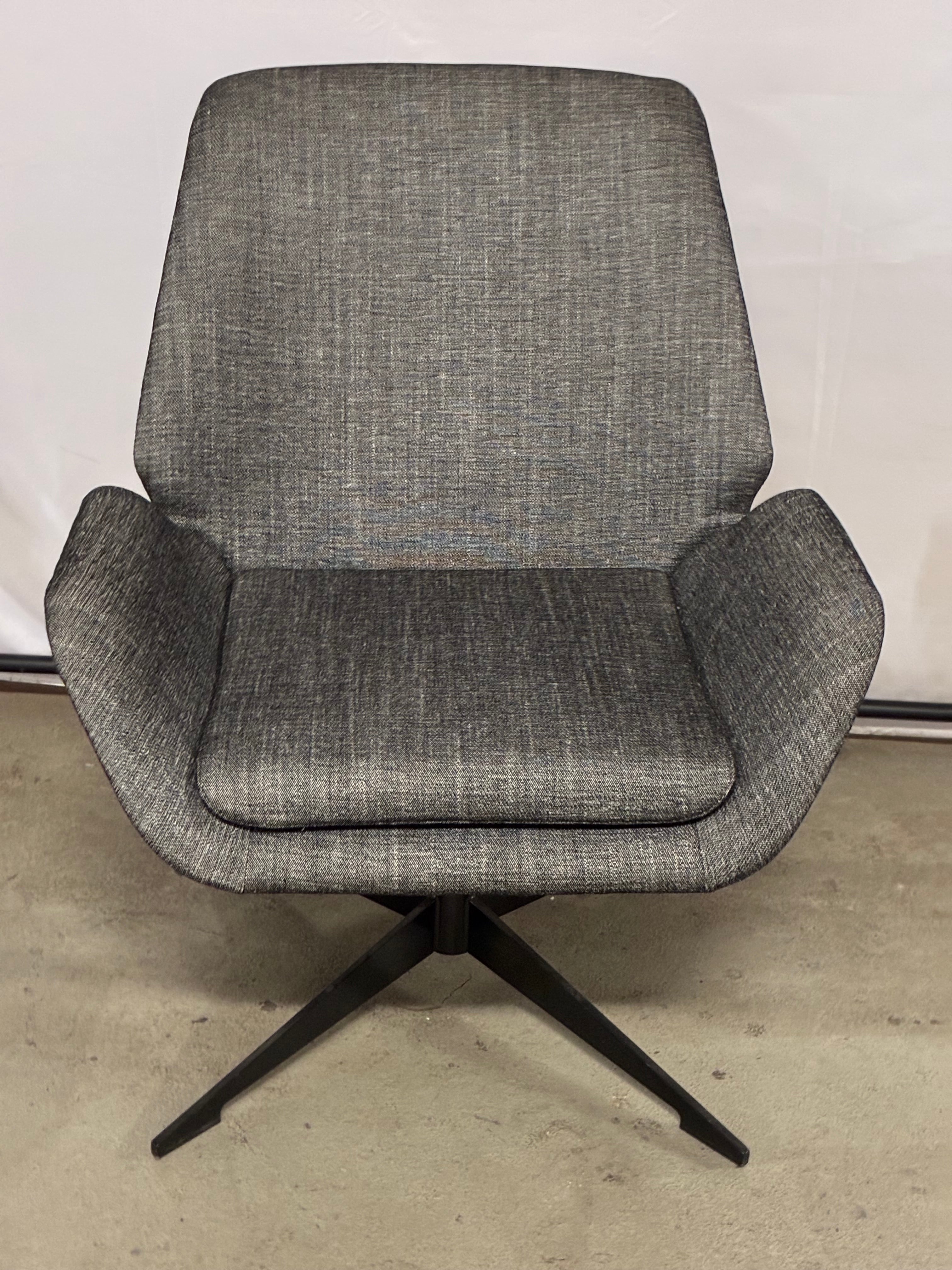 HBF | CONEXUS LOUNGE CHAIR – Storr PreOwned