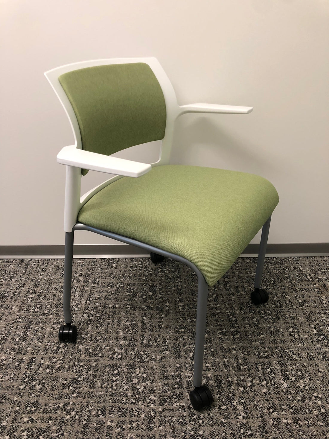 STEELCASE | MOVE CHAIR SPROUT – Storr PreOwned