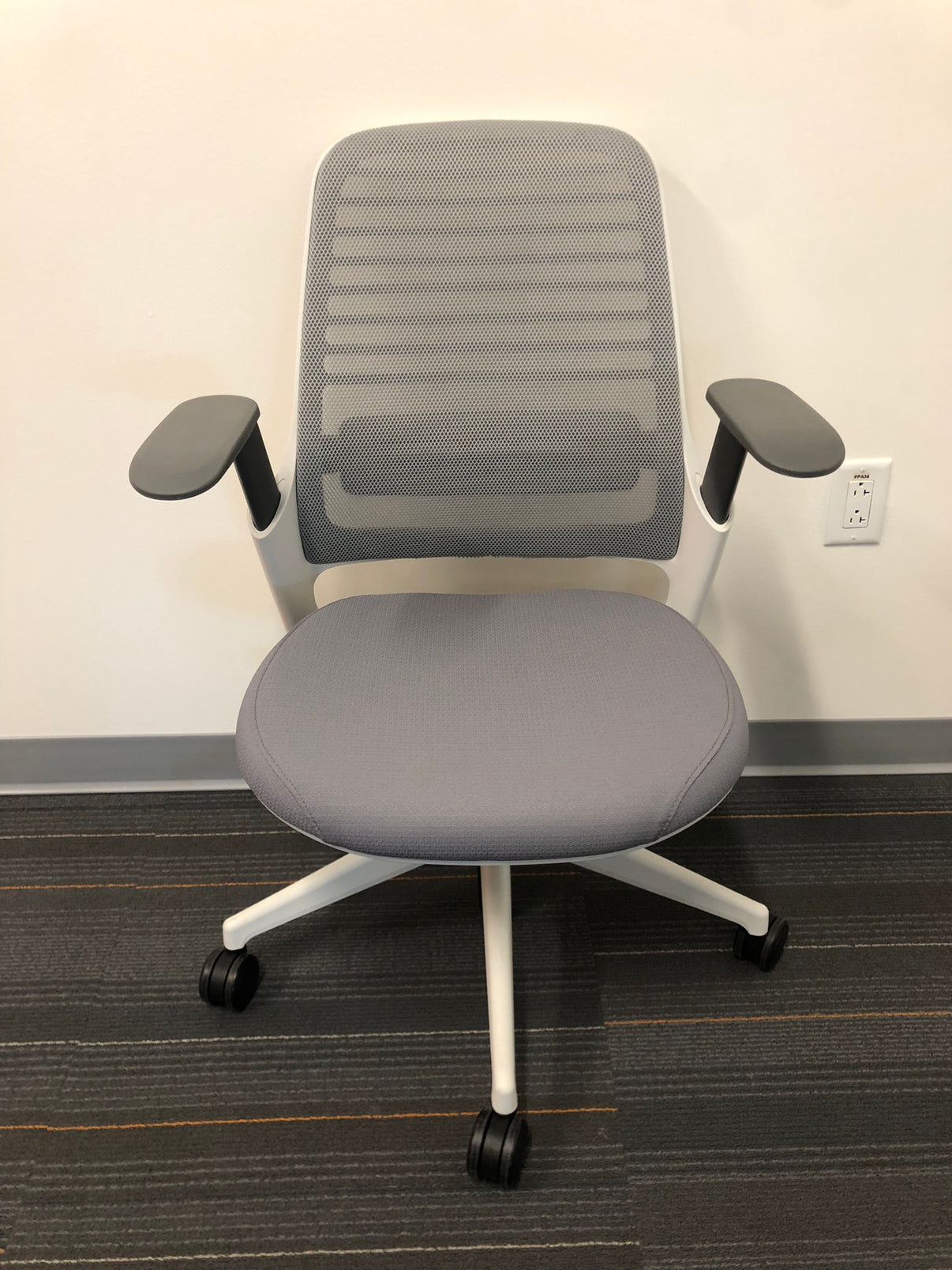 STEELCASE | SERIES 1 TASK CHAIR – Storr PreOwned
