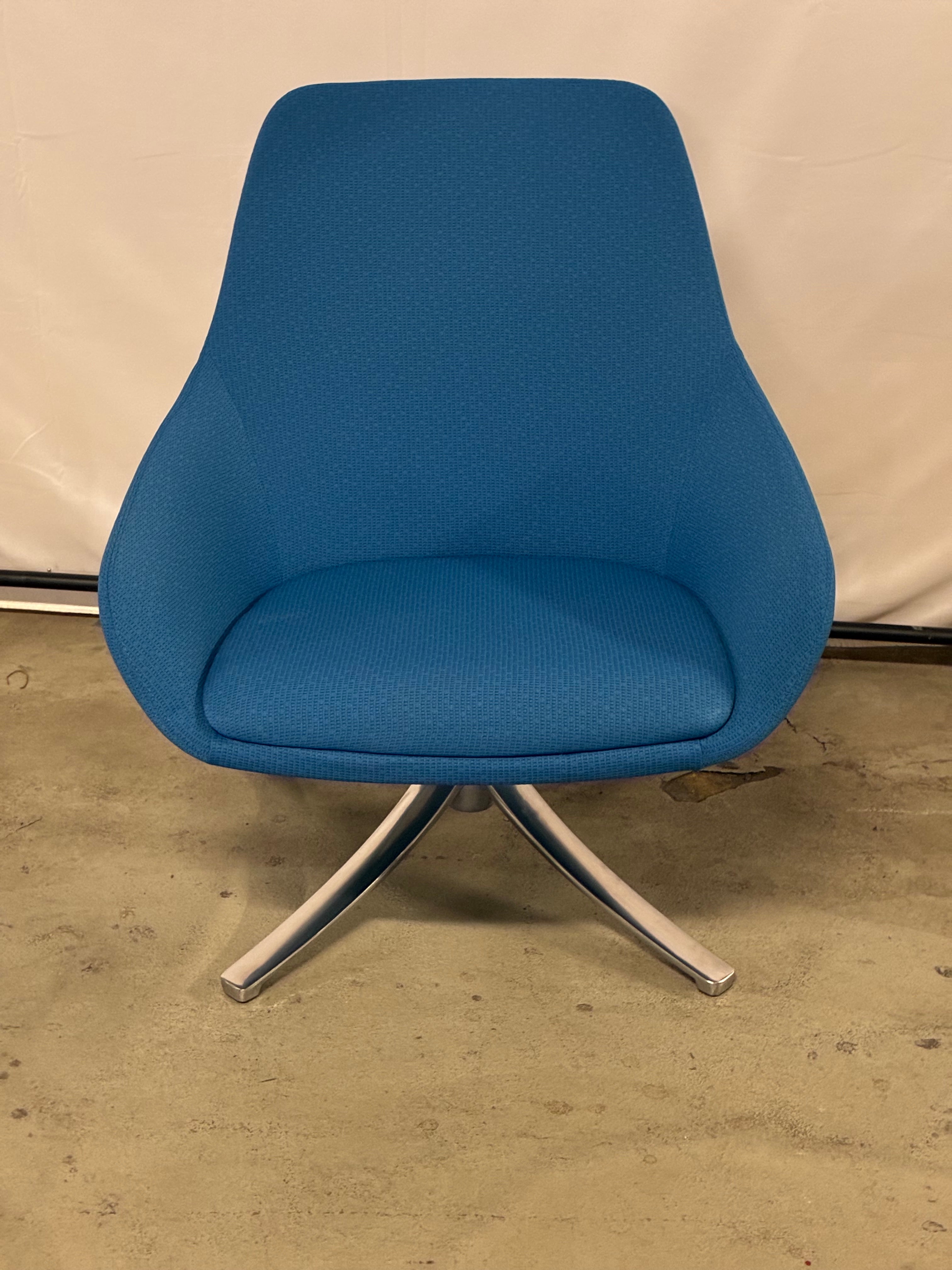 9TO5 SEATING | LILLY LOUNGE CHAIR – Storr PreOwned