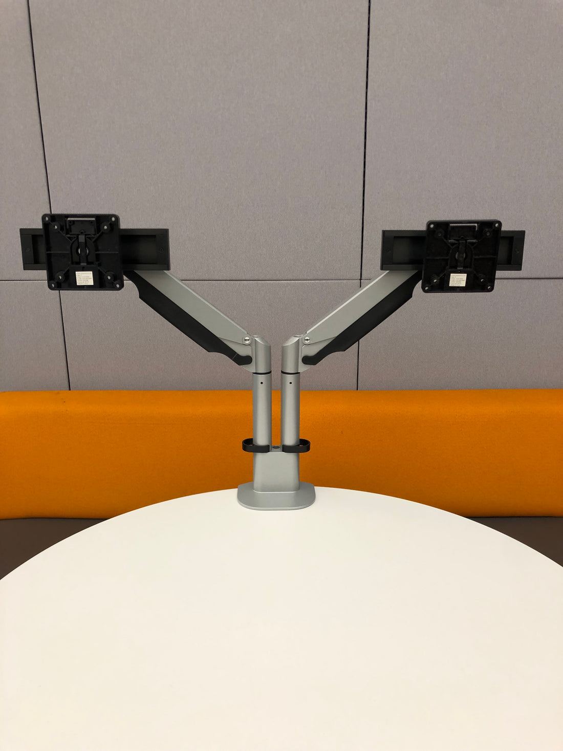 STEELCASE | CF SERIES INTRO DUAL MONITOR ARM – Storr PreOwned